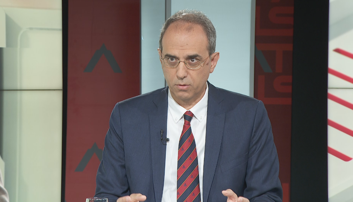 Јовановски: Во моментов зголемување на даноците ќе стави катанец на ...