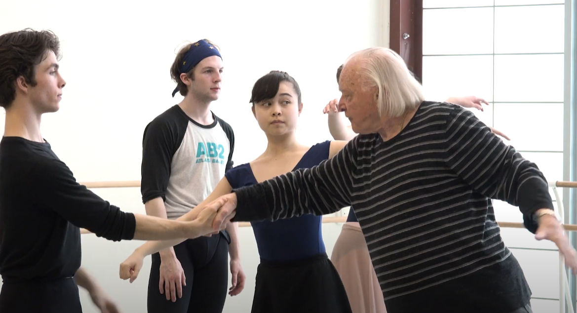 (ВИДЕО) Има 100 години и сѐ уште работи како тренер по балет - Алсат ТВ