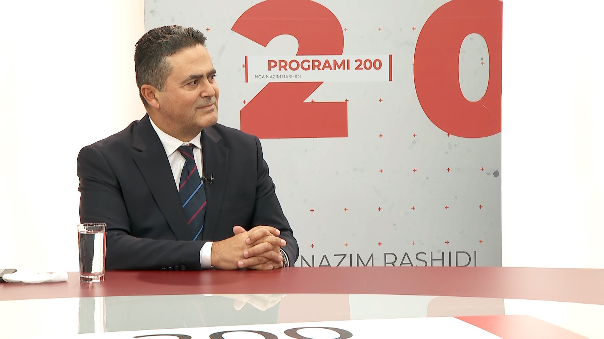 Selmani: Për fat të keq meritokracia në vendin tonë vlerësohet shumë ...