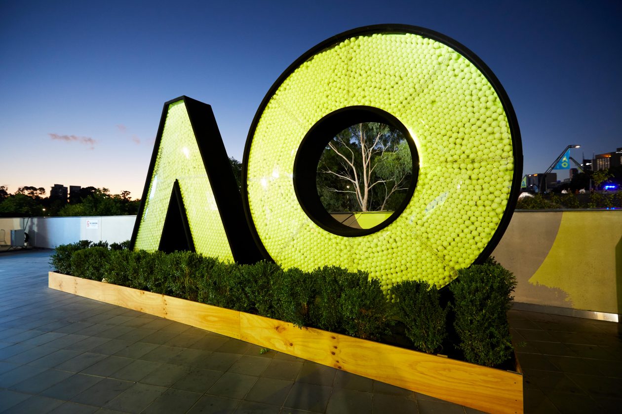 "Australian Open", avion çarter për pjesëmarrësit - Alsat