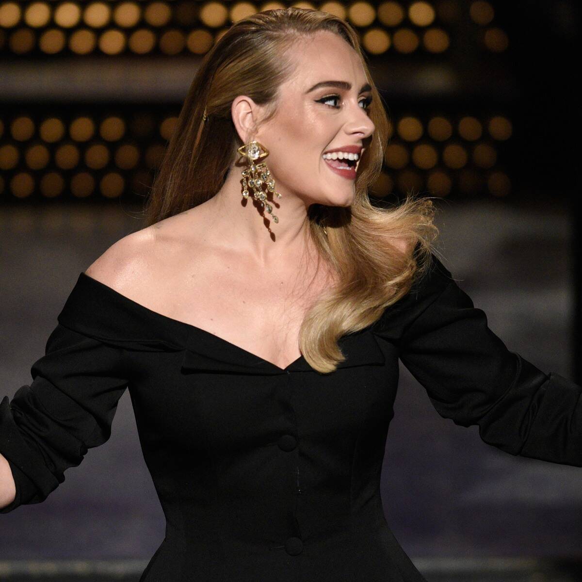 Adele fotografohet për herë të parë pas ndarjes dhe duket në formën më ...