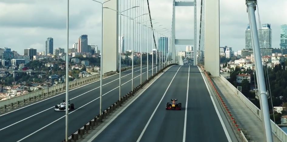 Stambolli humb finalen e Championsit dhe garën në Formula 1 - Alsat