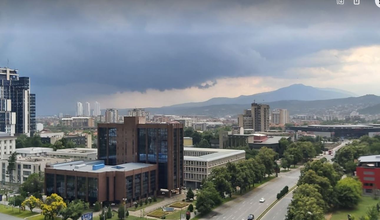 (Video) Shi i rrëmbyeshëm në Shkup - Alsat