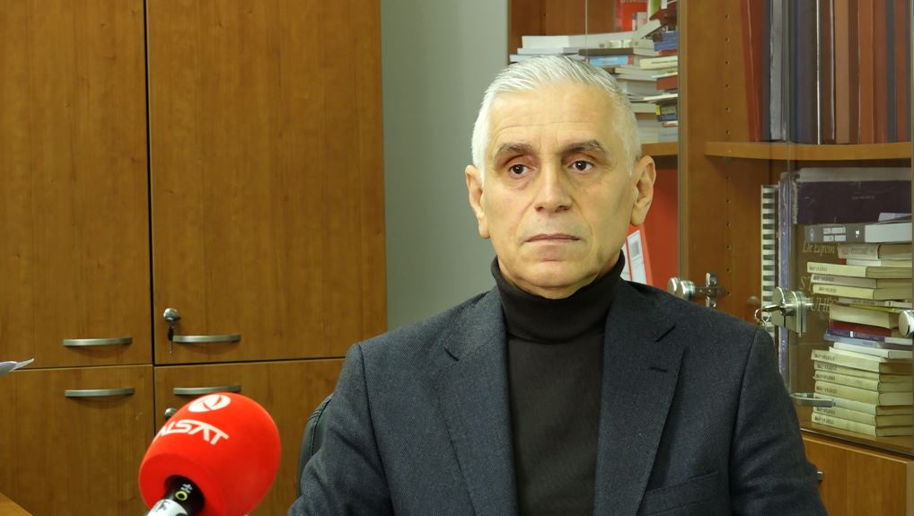 Tre universitete nxjerrin kuadro të gjuhës shqipe - Alsat