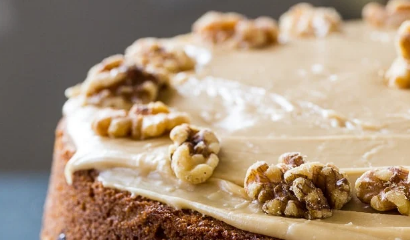 Ëmbëlsirë e ditës: Tortë me arra dhe reçel - Alsat