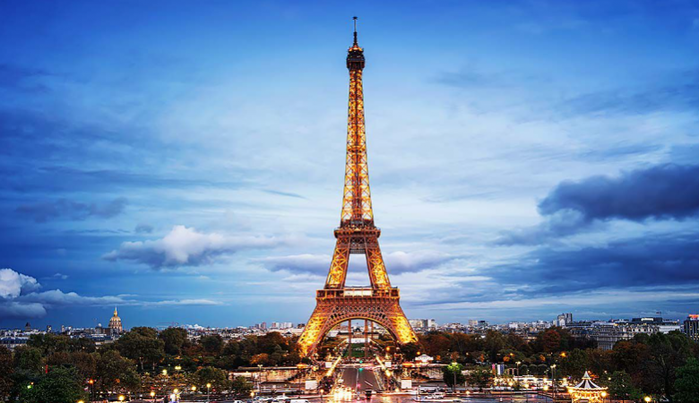 Pse është e paligjshme të fotografosh Kullën Eiffel gjatë natës, por jo ...