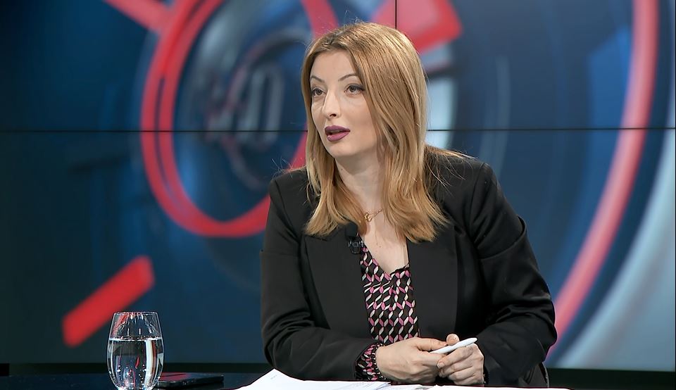 Çfarë ndodhi me premtimin për transport falas në qytet? Ja përgjigja e ...