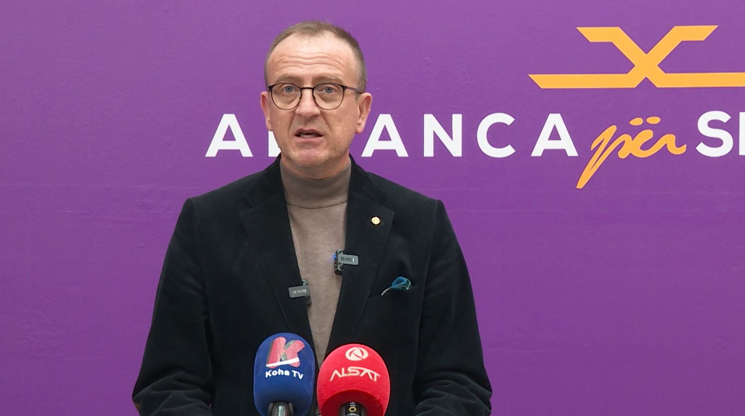 Mblidhen nënshkrimet e nevojshme për kandidimin e Taravarit për ...
