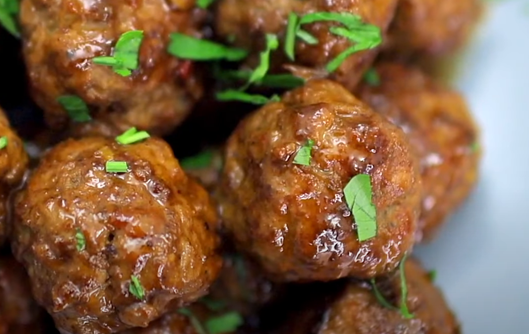 Ideja e drekës: Qofte në salcë të ëmbël dhe të thartë - Alsat