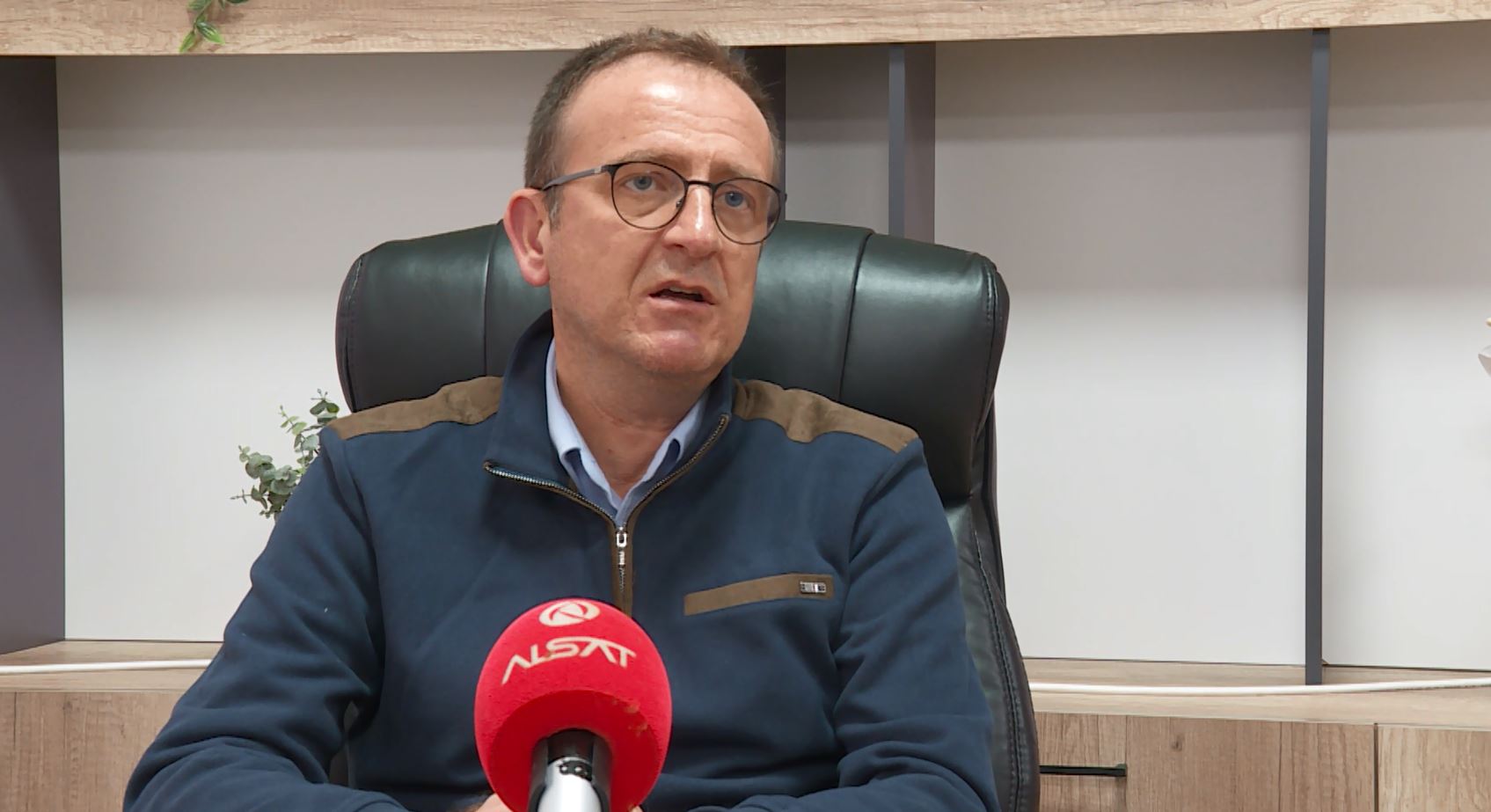 Kuvend, fokusi i debatit, te shtëpia e Taravarit - Alsat