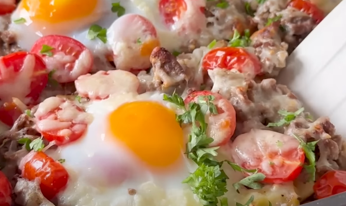 Receta e ditës: Moussaka me vezë dhe djathë - Alsat