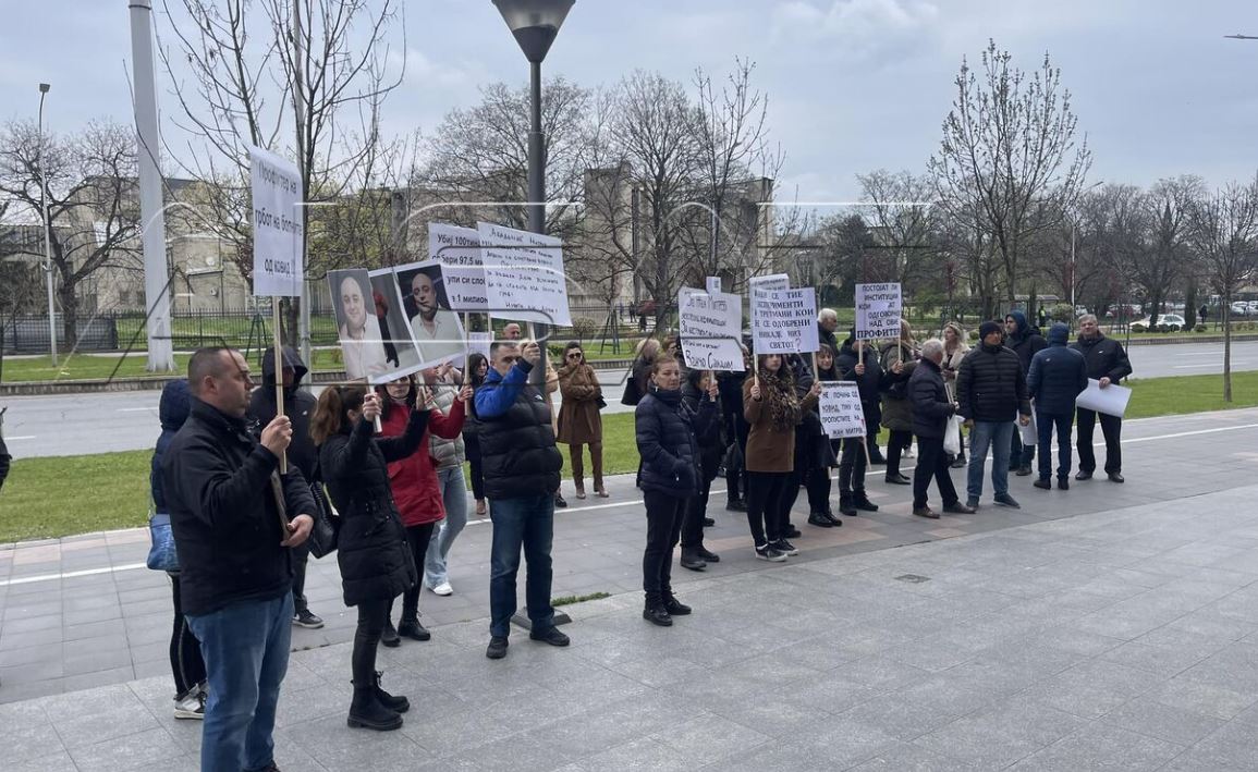 “Zhan Mitrev” pritet me protesta para gjykatës - Alsat