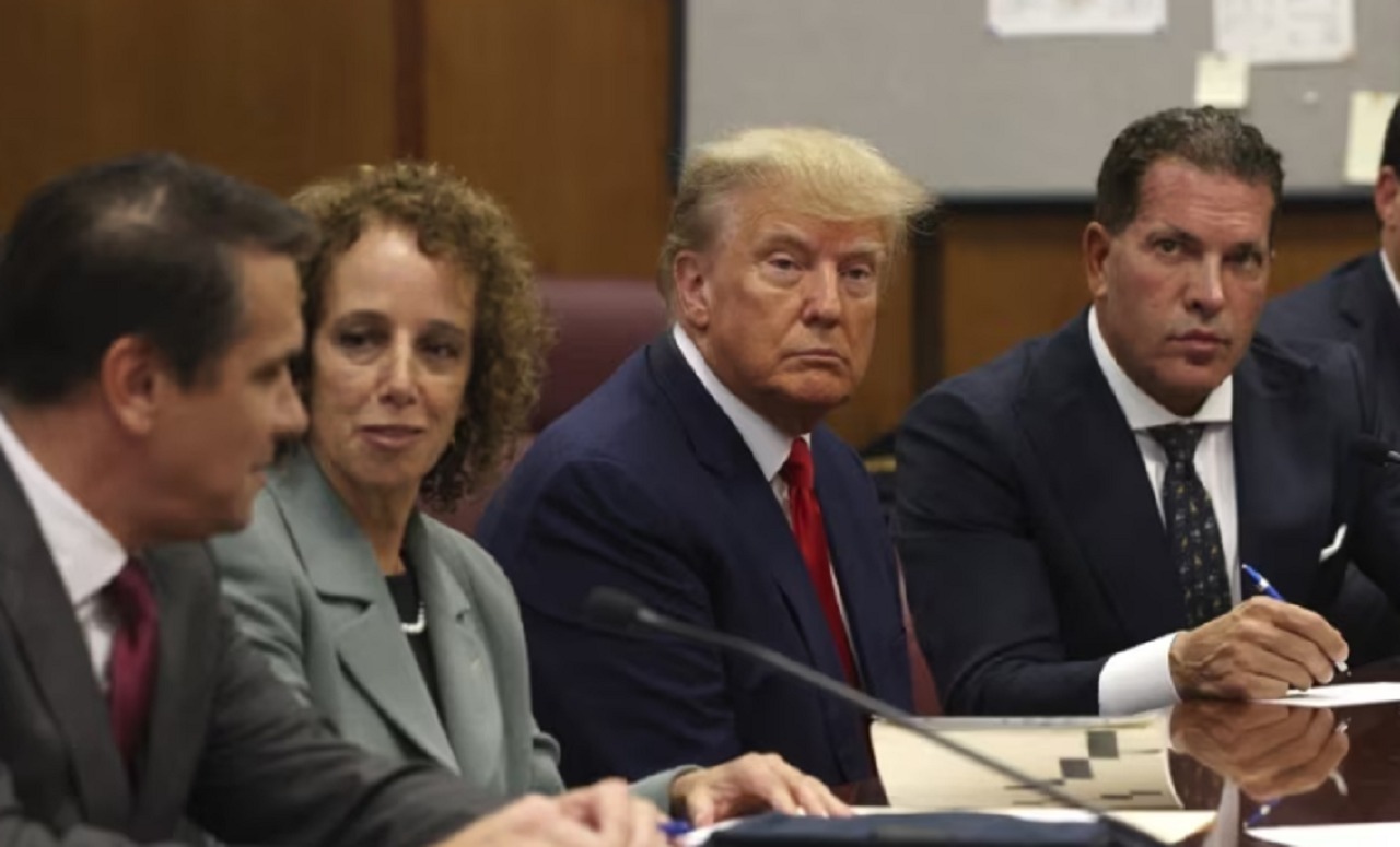 Trumpit mund t’i ngrihen akuza për posedimin e disa dokumente të ...