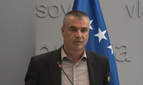 Kosovë/ Zv.drejtori i policisë: Personat e armatosur janë të rrethuar ...