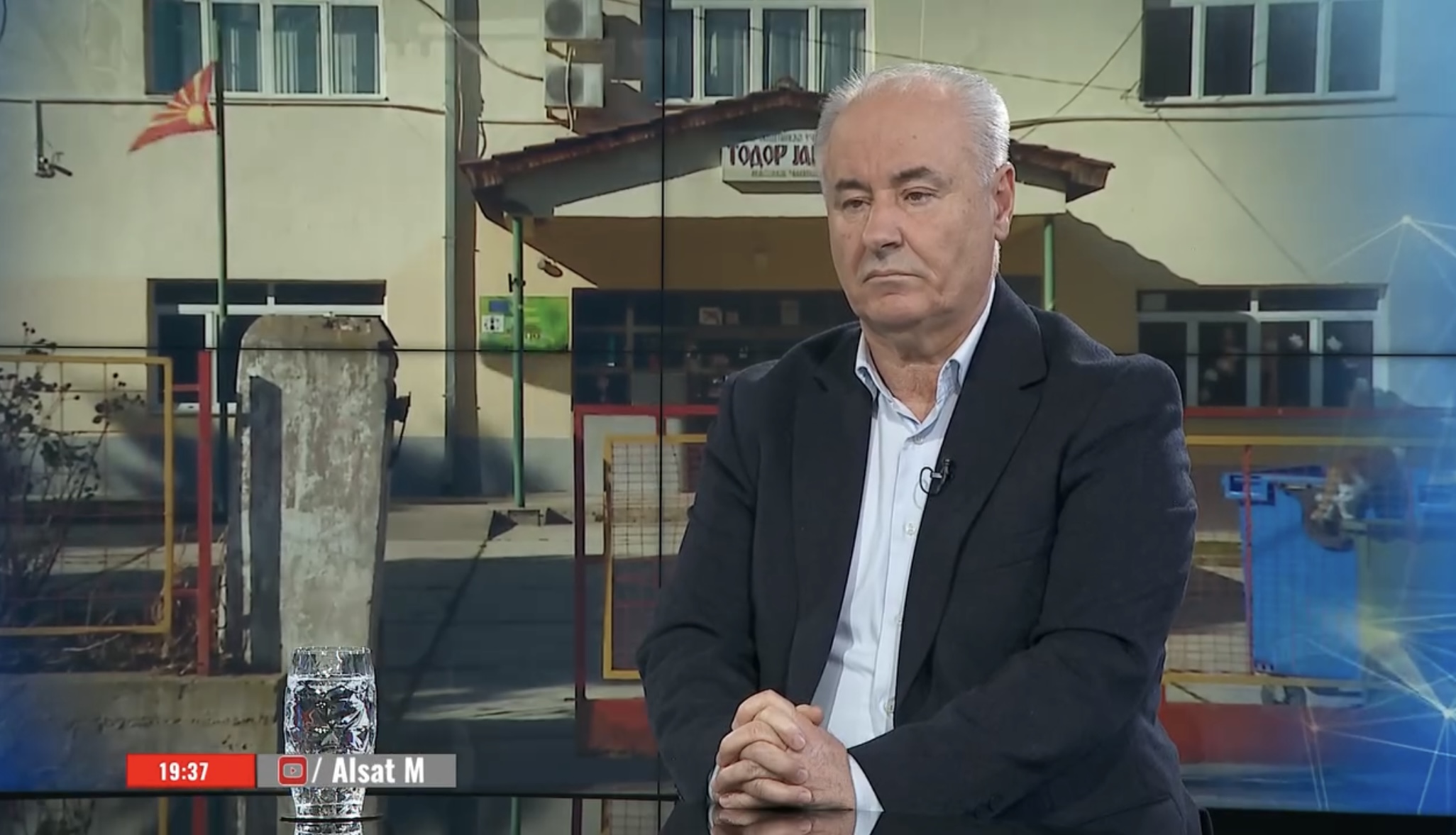 Zyberi: Qeveria po i diskriminon rëndë nxënësit shqiptarë në Çashkë ...