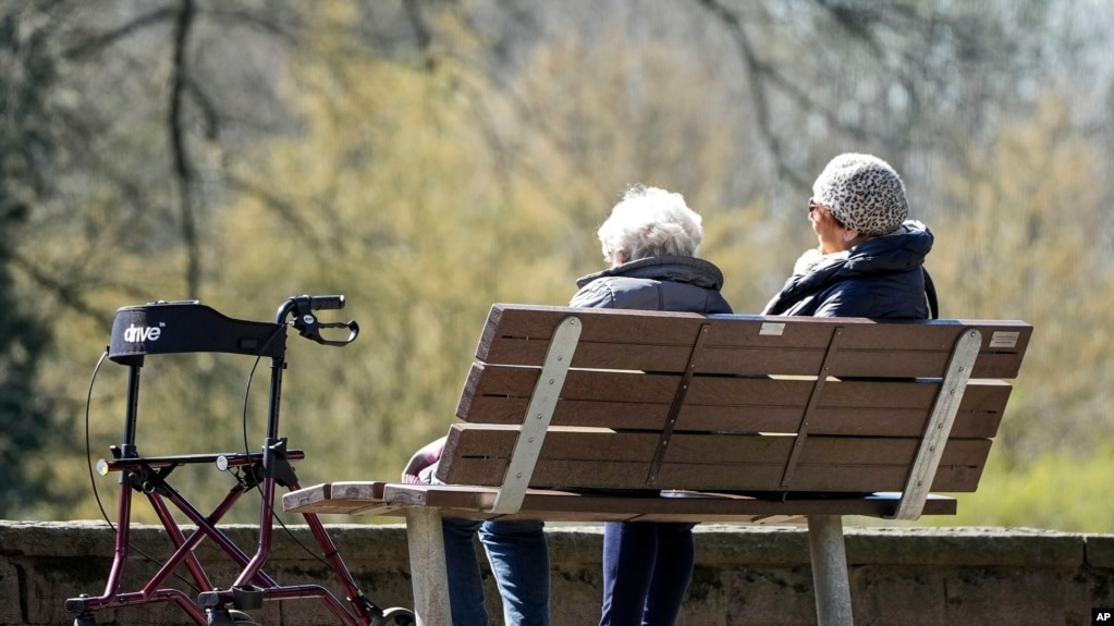 Shumë vende evropiane po rrisin moshën e daljes në pension - ja cili ...