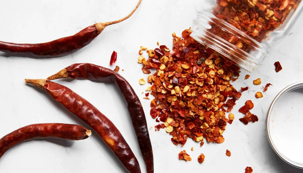 Të mirat shëndetësore nga piperi i kuq djegës - Alsat