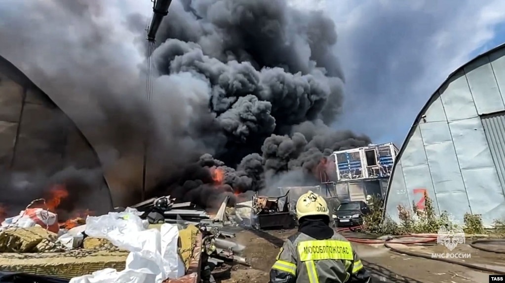 Zjarr i madh në lindje të Moskës - Alsat