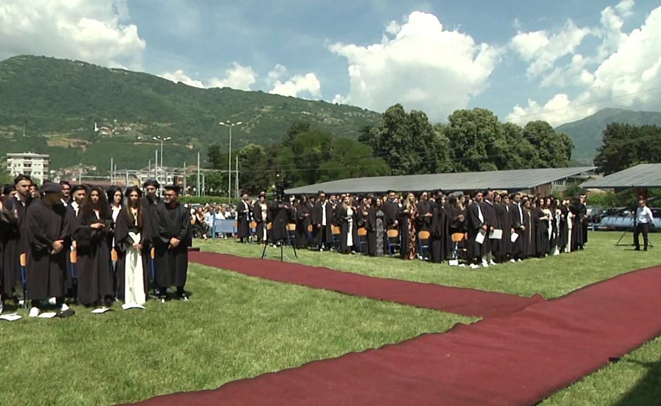 UEJL, diplomon gjenerata e njëzetë - Alsat