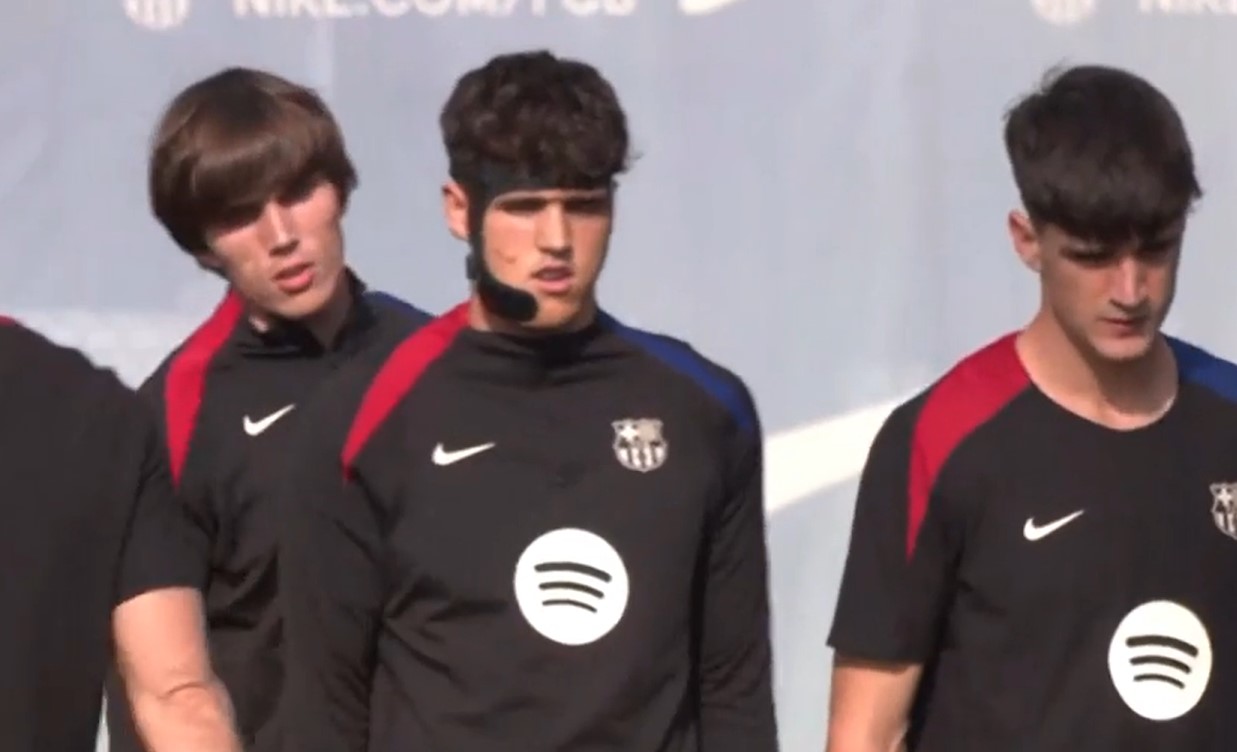 Pau Kubarsi, shfaqet në stërvitjet me maskë speciale - Alsat