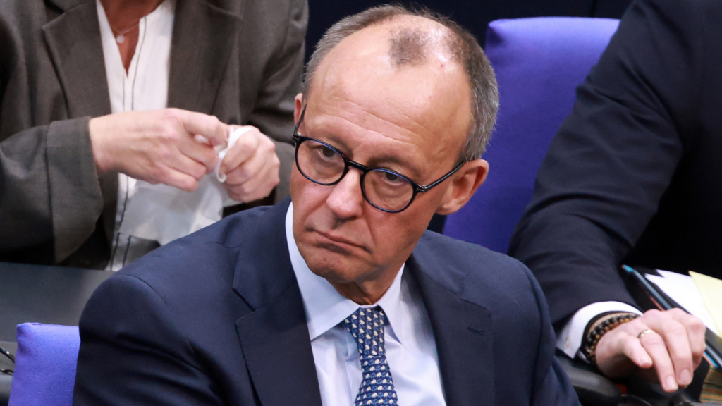 Kancelari gjerman refuzoi të valëvis flamurin e ylberit: Bundestagu nuk ...