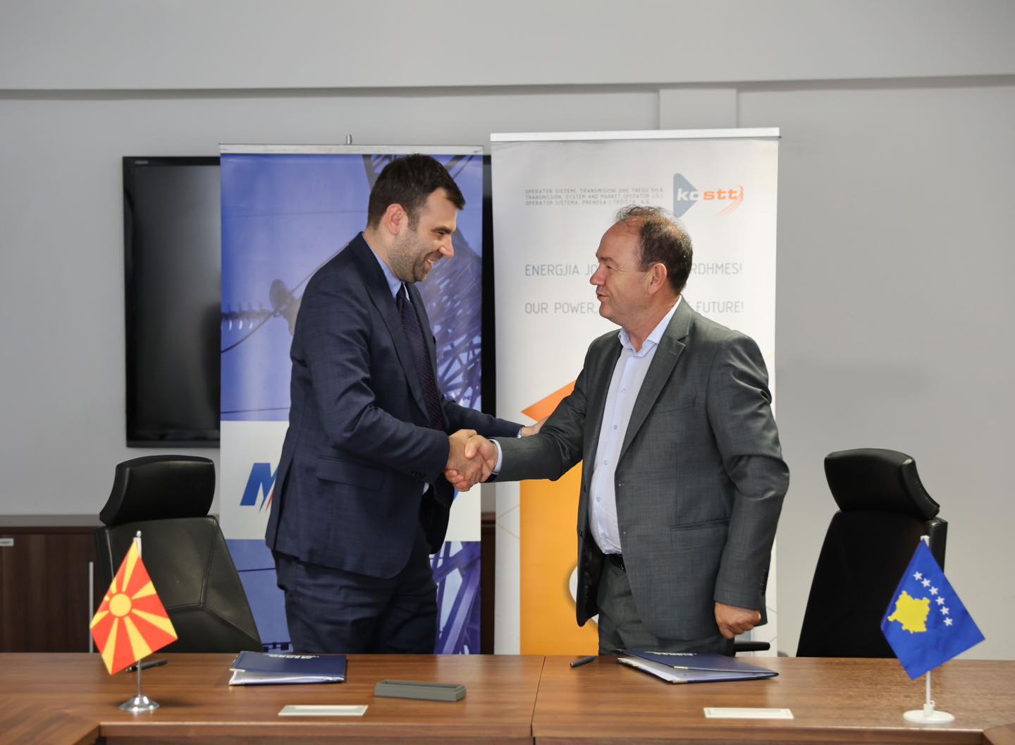 MEPSO dhe KOSTT nënshkruan memorandum për bashkëpunim për ndërtimin e ...