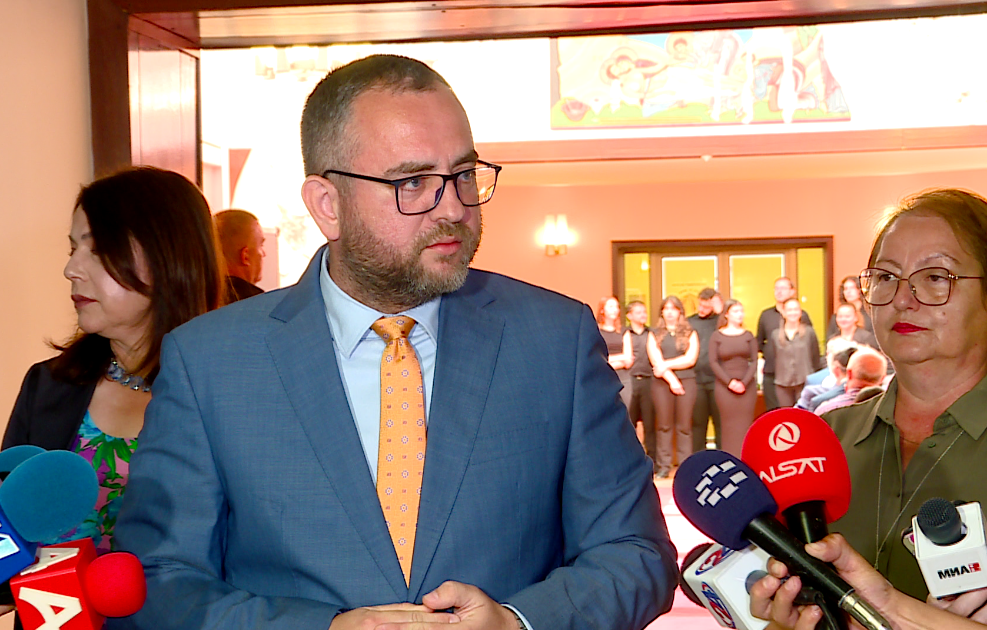 “Pasaporta”, arsyetohet Toshkovski: MPB-ja ka vepruar pas insistimit të ...