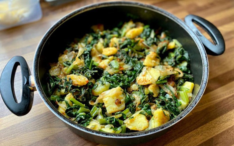 Sallatë me panxhar zviceran me patate sipas recetës së një ...