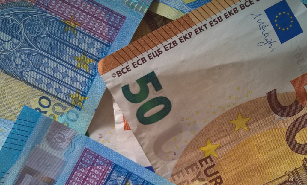 Lista e kursit të këmbimit të BPRMV: Sa është euro sot? - Alsat